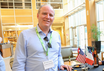 Whirlwind USF World Tour: NAFSA attendees from around the globe get ...